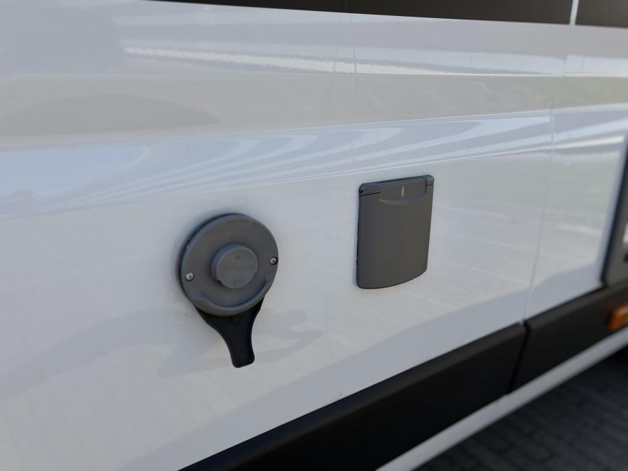 White Fiat Ducato 2023 in Riga, with an engine capacity of 2.20 L and mileage of 32 thousand km for 67500 €, photo 31 on AUTOMOTO.COM.LV