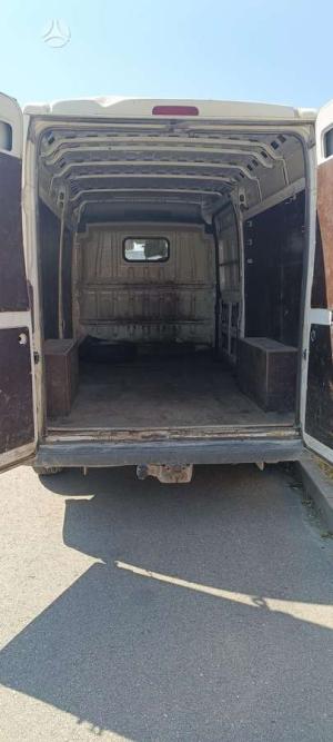 White Fiat Ducato 2013 in Klaipeda, with an engine capacity of 2.29 L and mileage of 285 thousand km for 4200 €, photo 5 on AUTOMOTO.COM.LV
