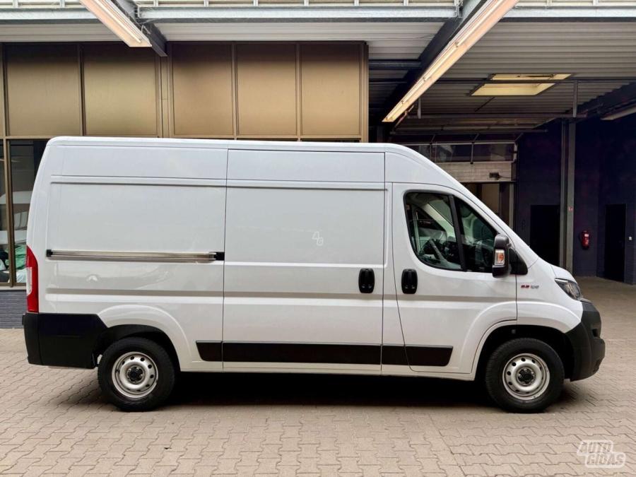 White Fiat Ducato 2020 in Kaunas, with an engine capacity of 2.30 L and mileage of 32 thousand km for 27972 €, photo 11 on AUTOMOTO.COM.LV