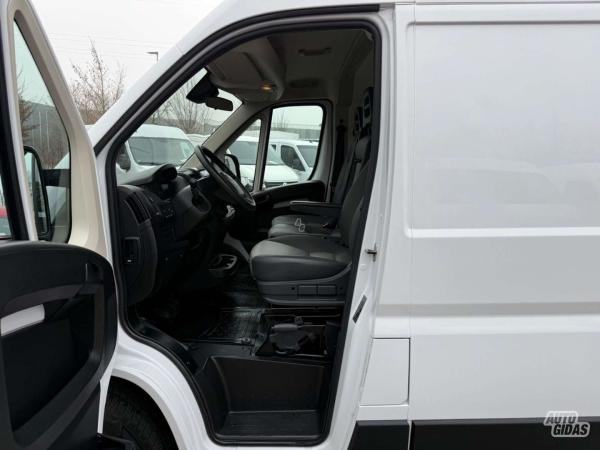 White Fiat Ducato 2020 in Kaunas, with an engine capacity of 2.30 L and mileage of 62 thousand km for 29019 €, photo 8 on AUTOMOTO.COM.LV