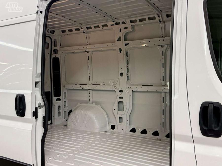 White Fiat Ducato 2024 in Kaunas, with an engine capacity of 2.20 L and mileage of 17 thousand km for 31114 €, photo 12 on AUTOMOTO.COM.LV