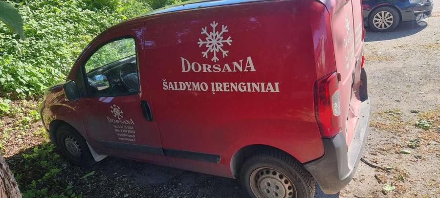 Sarkans Fiat Fiorino 2014 Kauņa, ar dzinēja tilpumu 1.30 L un nobraukumu 414 tūkst. km par 700 €, foto 4 vietnē AUTOMOTO.COM.LV