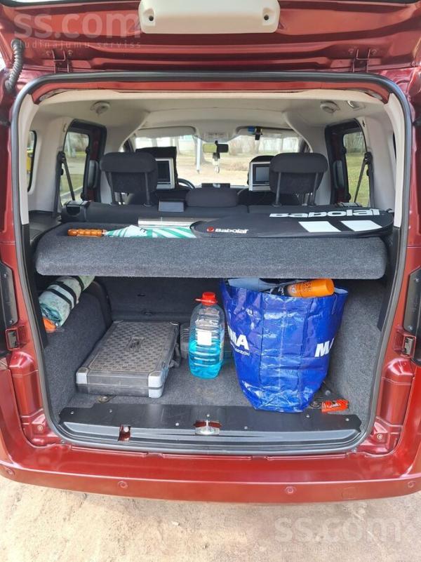 Red Fiat Fiorino 2016 in Riga, with an engine capacity of 1.30 L and mileage of 120 thousand km for 4750 €, photo 7 on AUTOMOTO.COM.LV