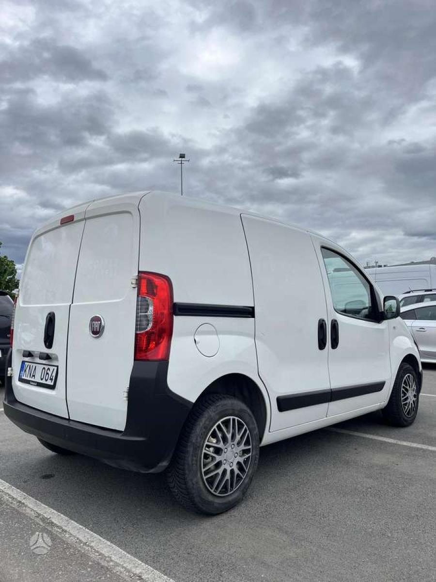 Balts Fiat Fiorino 2018 Viļņa, ar dzinēja tilpumu 1.37 L un nobraukumu 157 tūkst. km par 1950 €, foto 4 vietnē AUTOMOTO.COM.LV