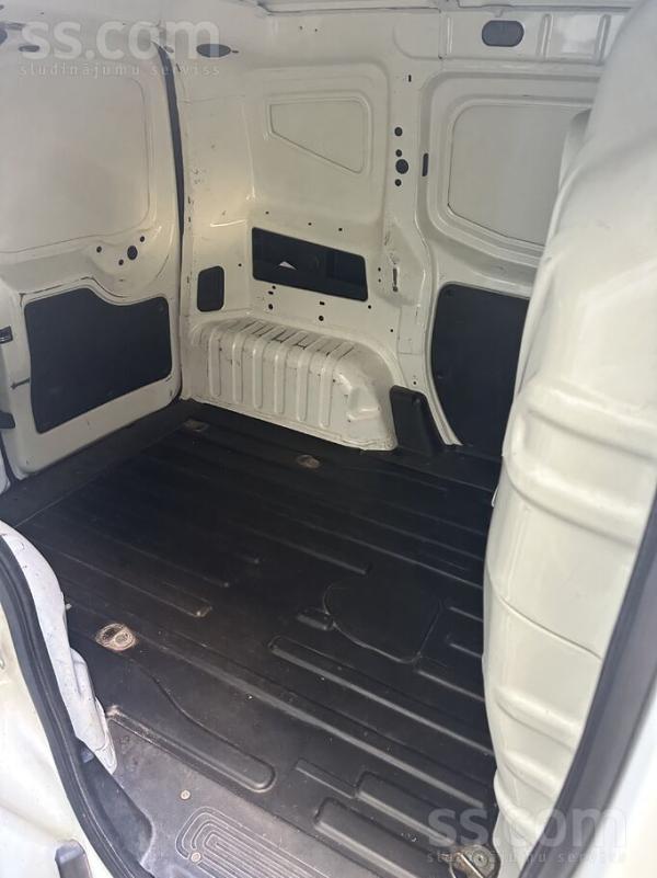 Balts Fiat Fiorino 2017 Rīga, ar dzinēja tilpumu 1.30 L un nobraukumu 300 tūkst. km par 3800 €, foto 4 vietnē AUTOMOTO.COM.LV