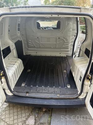 Белый Фиат Fiorino 2017 в Рига, объемом двигателя 1.30 л и пробегом 300 тыс. км за 3800 €, фото 7 на AUTOMOTO.COM.LV