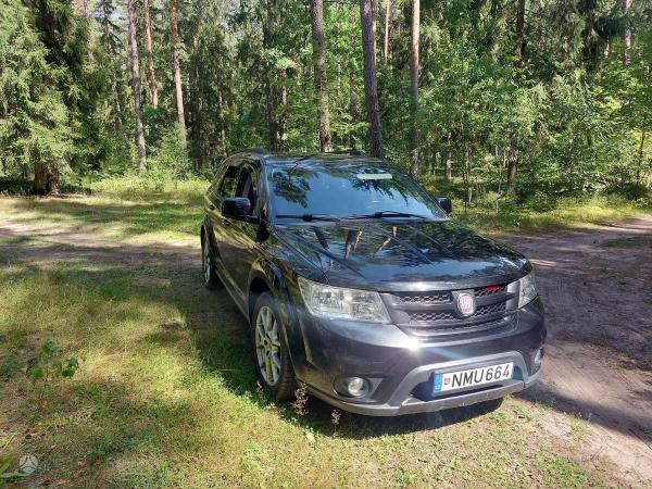 Melns Fiat Freemont 2011 Kauņa, ar dzinēja tilpumu 1.96 L un nobraukumu 223 tūkst. km par 5350 €, foto 3 vietnē AUTOMOTO.COM.LV