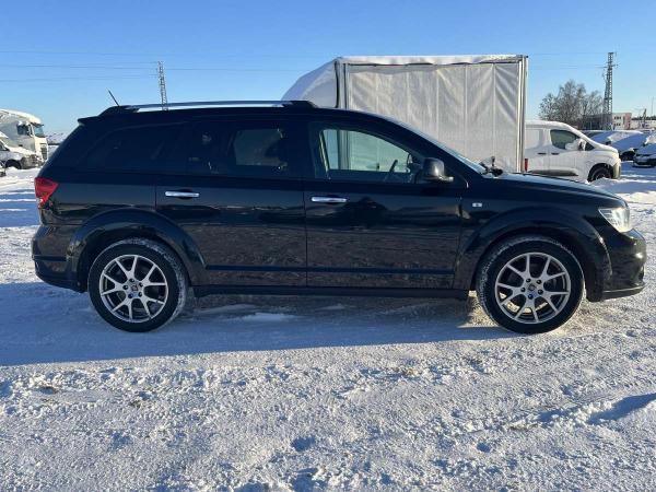 Melns Fiat Freemont 2012 Tauragė, ar dzinēja tilpumu 1.96 L un nobraukumu 228 tūkst. km par 5250 €, foto 4 vietnē AUTOMOTO.COM.LV
