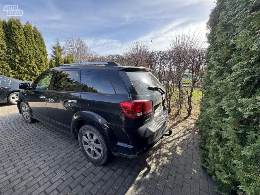 Black Fiat Freemont 2012 in Kretinga, with an engine capacity of 2.00 L and mileage of 220 thousand km for 3000 €, photo 8 on AUTOMOTO.COM.LV