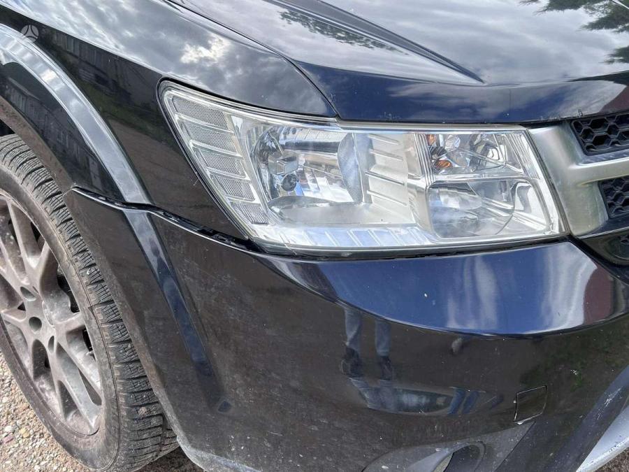 Melns Fiat Freemont 2012 Viļņa, ar dzinēja tilpumu 1.96 L un nobraukumu 196 tūkst. km par 4800 €, foto 16 vietnē AUTOMOTO.COM.LV