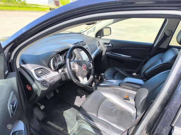 Melns Fiat Freemont 2012 Kelmė, ar dzinēja tilpumu 2.00 L un nobraukumu 327 tūkst. km par 3200 €, foto 8 vietnē AUTOMOTO.COM.LV