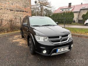 Black Fiat Freemont 2013 in Riga, with an engine capacity of 2.00 L and mileage of 0 thousand km for 5100 €, photo 2 on AUTOMOTO.COM.LV