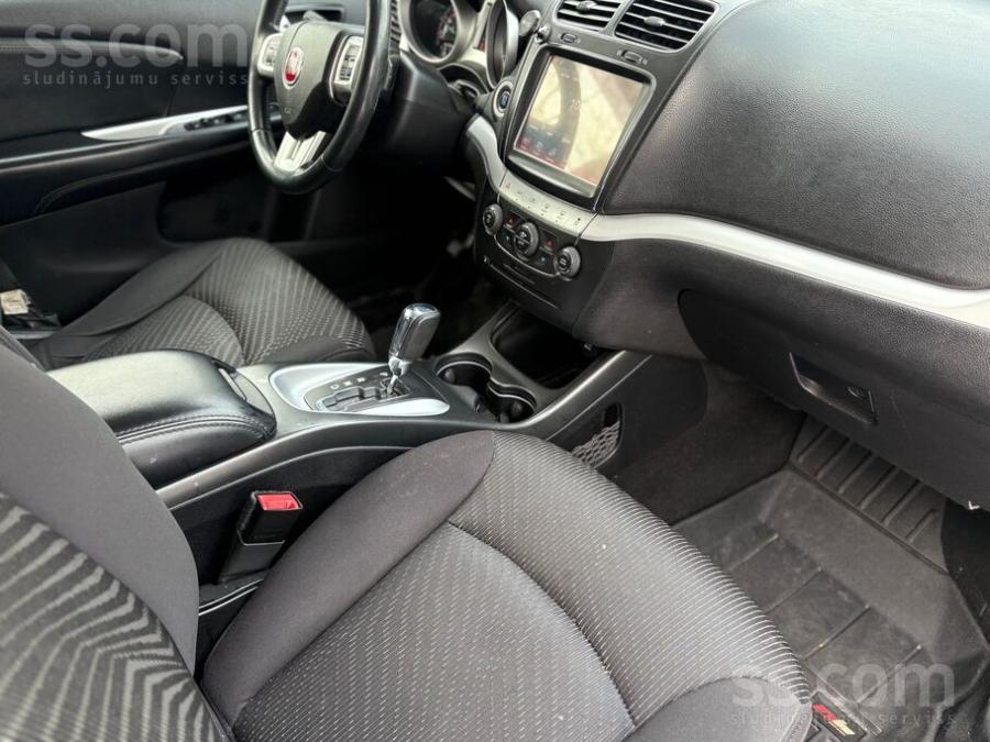 Melns Fiat Freemont 2013 Rīga, ar dzinēja tilpumu 2.00 L un nobraukumu 0 tūkst. km par 3800 €, foto 6 vietnē AUTOMOTO.COM.LV
