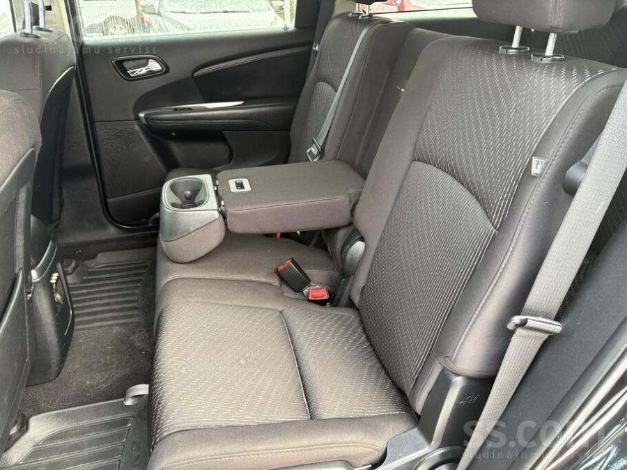 Melns Fiat Freemont 2013 Rīga, ar dzinēja tilpumu 2.00 L un nobraukumu 0 tūkst. km par 3800 €, foto 7 vietnē AUTOMOTO.COM.LV