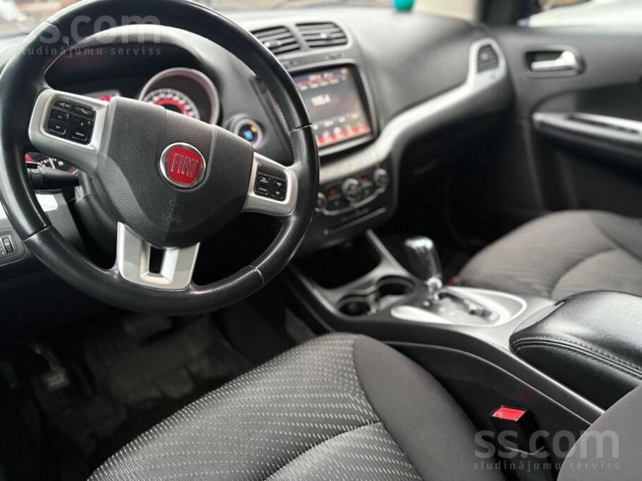 Melns Fiat Freemont 2013 Rīga, ar dzinēja tilpumu 2.00 L un nobraukumu 0 tūkst. km par 3800 €, foto 8 vietnē AUTOMOTO.COM.LV