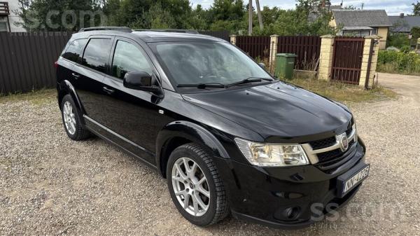 Melns Fiat Freemont 2013 Rēzekne, ar dzinēja tilpumu 2.00 L un nobraukumu 262 tūkst. km par 3950 €, foto 6 vietnē AUTOMOTO.COM.LV