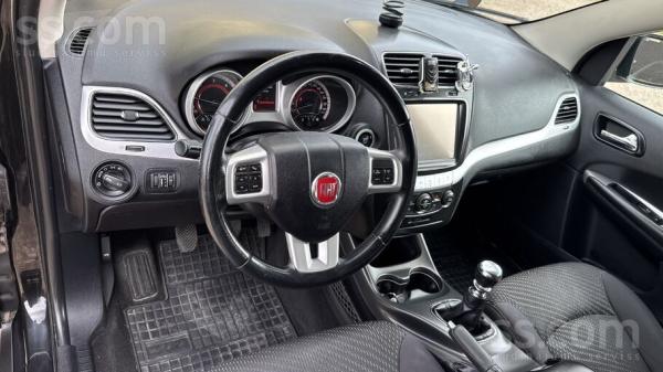 Melns Fiat Freemont 2013 Rēzekne, ar dzinēja tilpumu 2.00 L un nobraukumu 262 tūkst. km par 3950 €, foto 8 vietnē AUTOMOTO.COM.LV