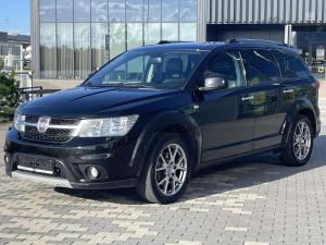 Black Fiat Freemont 2014 in Siauliai, with an engine capacity of 1.96 L and mileage of 242 thousand km for 6350 €, photo 3 on AUTOMOTO.COM.LV