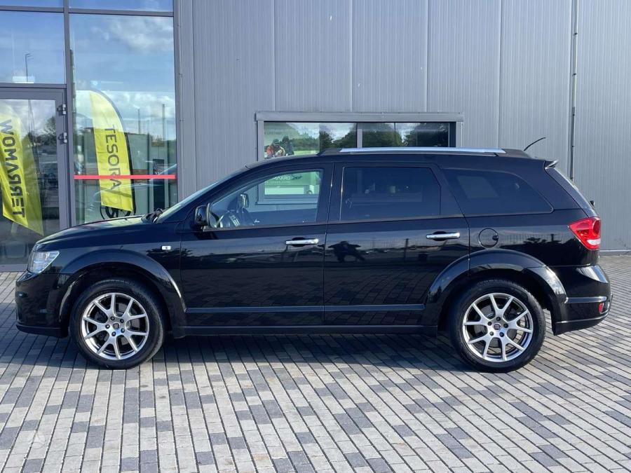 Black Fiat Freemont 2014 in Siauliai, with an engine capacity of 1.96 L and mileage of 242 thousand km for 6350 €, photo 7 on AUTOMOTO.COM.LV