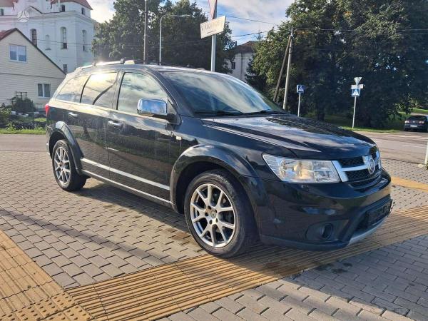 Melns Fiat Freemont 2014 Raseiniai, ar dzinēja tilpumu 1.96 L un nobraukumu 189 tūkst. km par 3800 €, foto 8 vietnē AUTOMOTO.COM.LV