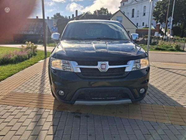 Melns Fiat Freemont 2014 Raseiniai, ar dzinēja tilpumu 1.96 L un nobraukumu 189 tūkst. km par 3800 €, foto 10 vietnē AUTOMOTO.COM.LV