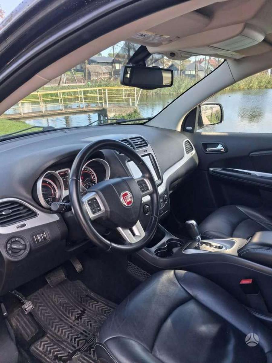 Melns Fiat Freemont 2014 Raseiniai, ar dzinēja tilpumu 1.96 L un nobraukumu 189 tūkst. km par 3800 €, foto 16 vietnē AUTOMOTO.COM.LV