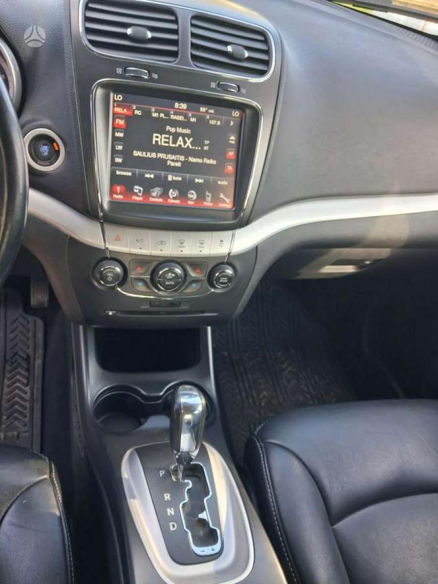 Melns Fiat Freemont 2014 Raseiniai, ar dzinēja tilpumu 1.96 L un nobraukumu 189 tūkst. km par 3800 €, foto 19 vietnē AUTOMOTO.COM.LV