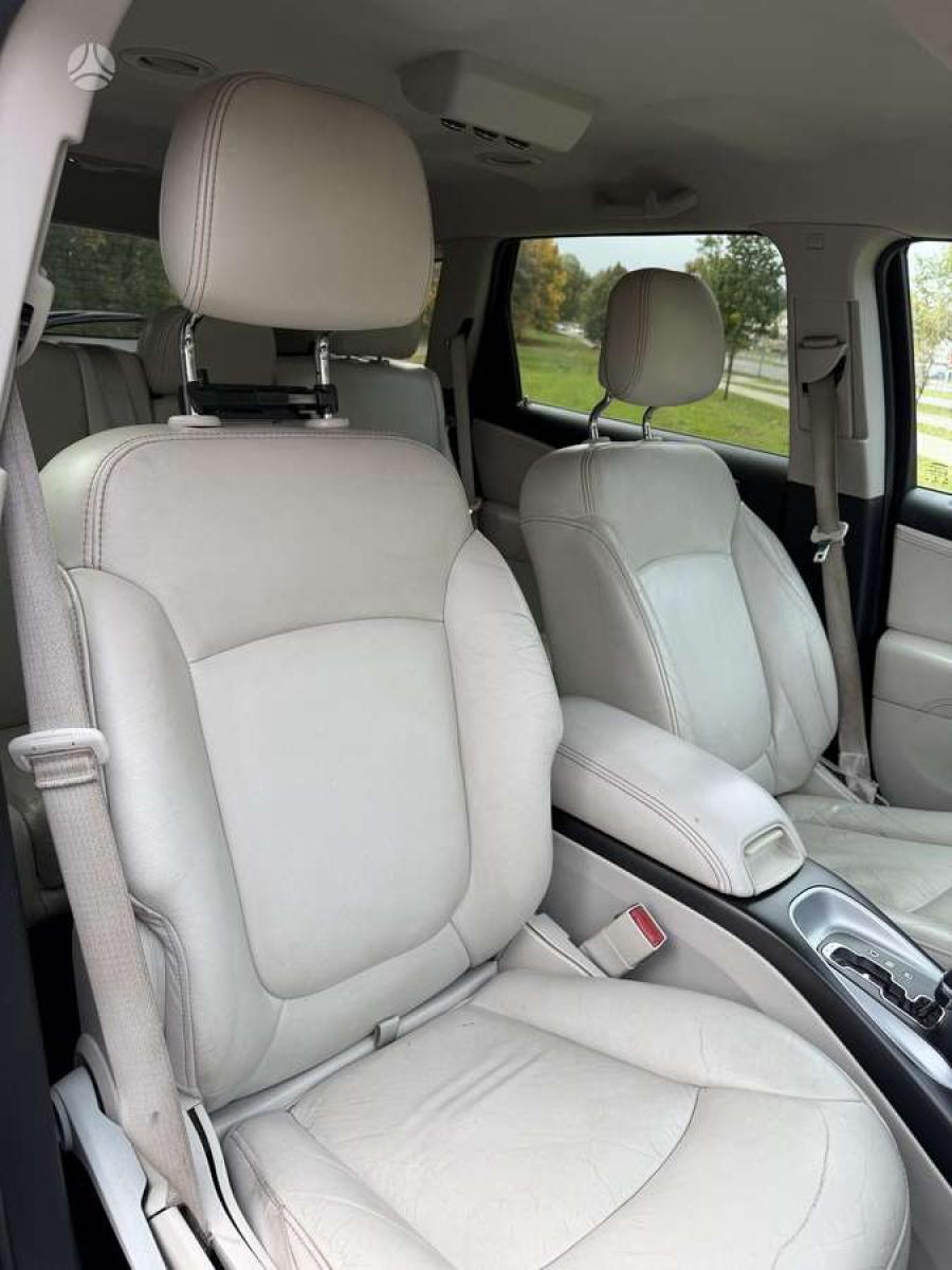 Melns Fiat Freemont 2014 Viļņa, ar dzinēja tilpumu 1.96 L un nobraukumu 227 tūkst. km par 3900 €, foto 10 vietnē AUTOMOTO.COM.LV