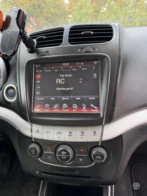 Melns Fiat Freemont 2014 Viļņa, ar dzinēja tilpumu 1.96 L un nobraukumu 227 tūkst. km par 3900 €, foto 11 vietnē AUTOMOTO.COM.LV