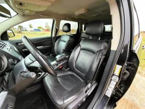 Black Fiat Freemont 2012 in Riga, with an engine capacity of 2.00 L and mileage of 363 thousand km for 5490 €, photo 10 on AUTOMOTO.COM.LV