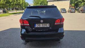 Melns Fiat Freemont 2012 Rīga, ar dzinēja tilpumu 2.00 L un nobraukumu 253 tūkst. km par 7950 €, foto 9 vietnē AUTOMOTO.COM.LV