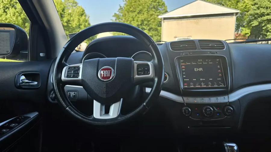 Melns Fiat Freemont 2012 Rīga, ar dzinēja tilpumu 2.00 L un nobraukumu 253 tūkst. km par 7950 €, foto 14 vietnē AUTOMOTO.COM.LV