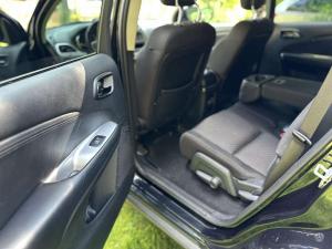 Black Fiat Freemont 2012 in Vilnius, with an engine capacity of 1.96 L and mileage of 251 thousand km for 5150 €, photo 8 on AUTOMOTO.COM.LV
