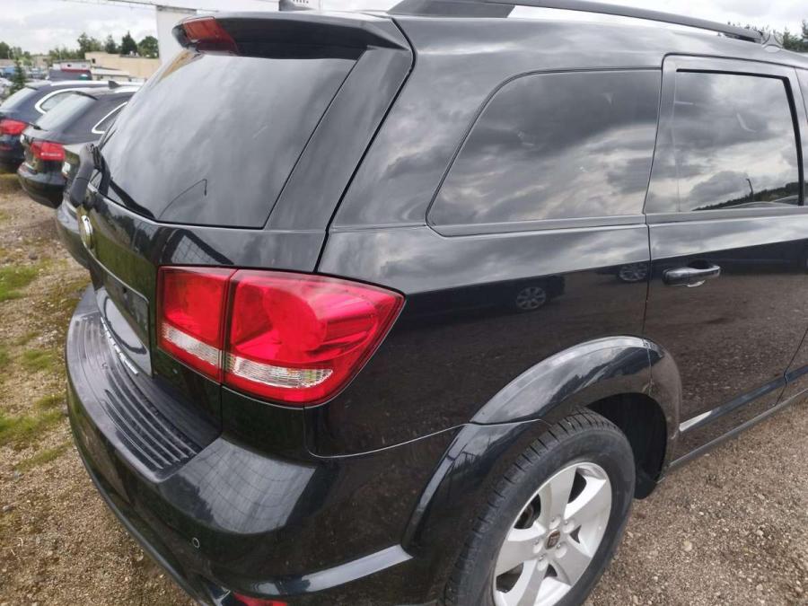 Melns Fiat Freemont 2012 Utena, ar dzinēja tilpumu 2.00 L un nobraukumu 278 tūkst. km par 3700 €, foto 8 vietnē AUTOMOTO.COM.LV