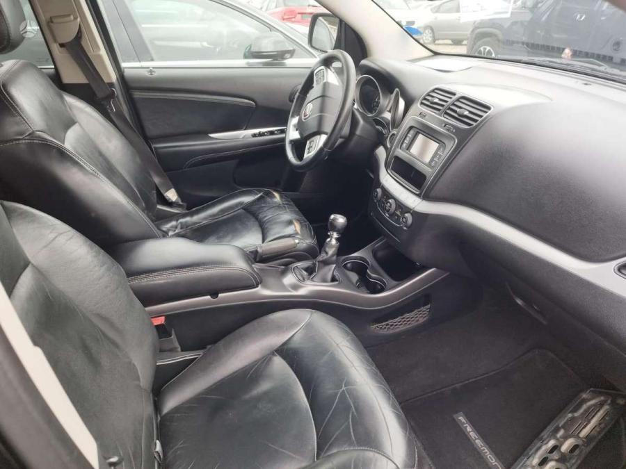Melns Fiat Freemont 2012 Utena, ar dzinēja tilpumu 2.00 L un nobraukumu 278 tūkst. km par 3700 €, foto 11 vietnē AUTOMOTO.COM.LV