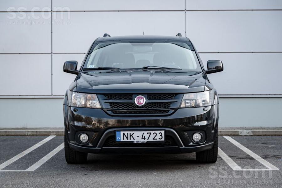 Black Fiat Freemont 2015 in Riga, with an engine capacity of 2.00 L and mileage of 0 thousand km for 6400 €, photo 2 on AUTOMOTO.COM.LV