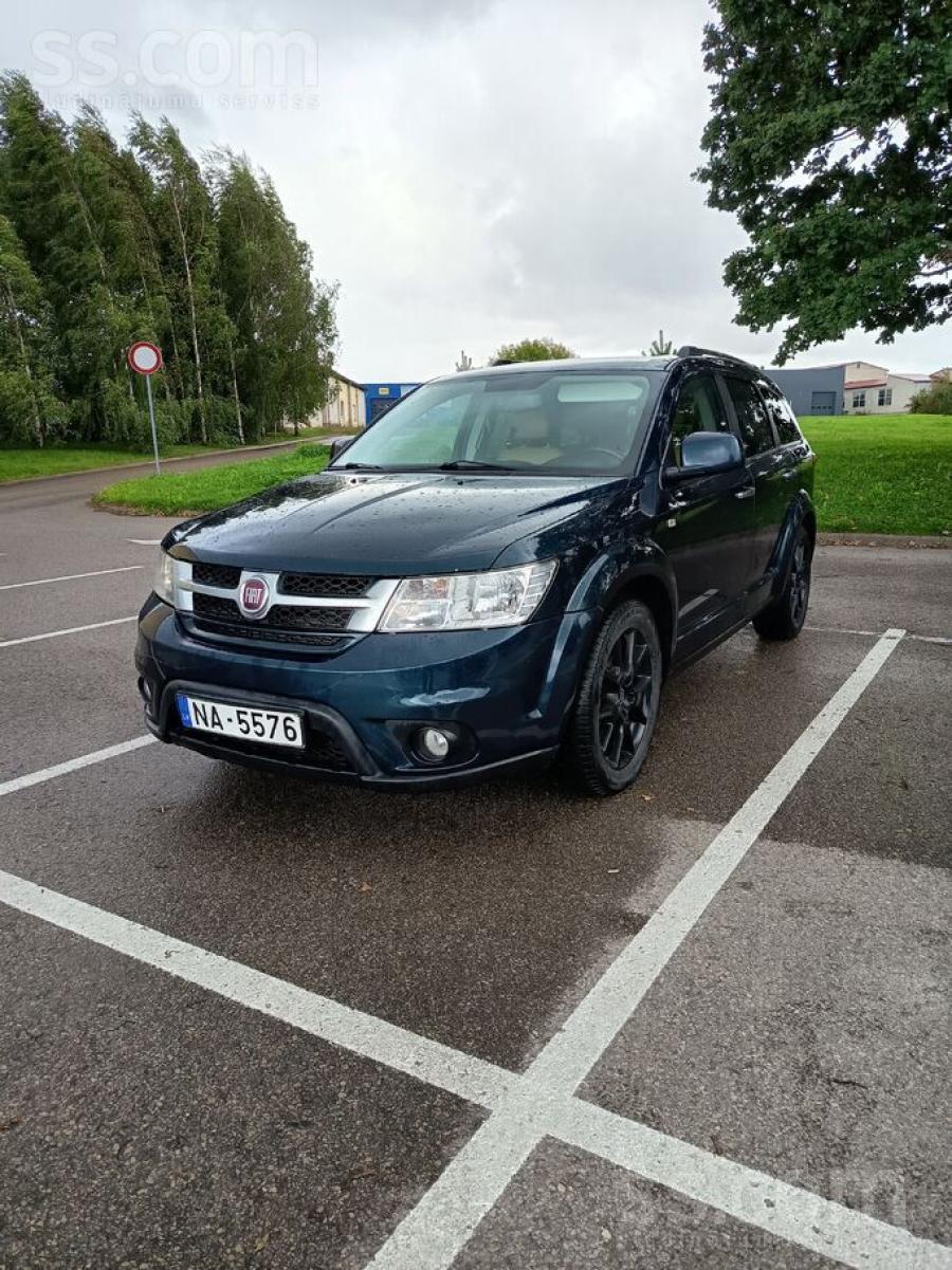 Zils Fiat Freemont 2013 Talsi, ar dzinēja tilpumu 2.00 L un nobraukumu 210 tūkst. km par 5500 €, foto 6 vietnē AUTOMOTO.COM.LV