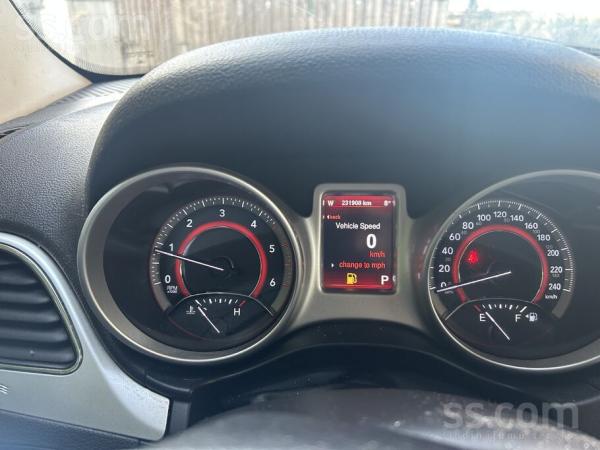 Blue Fiat Freemont 2013 in Dobele, with an engine capacity of 2.00 L and mileage of 232 thousand km for 3850 €, photo 6 on AUTOMOTO.COM.LV