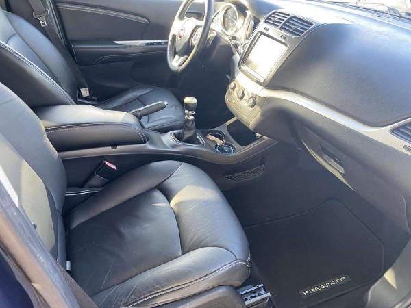Zils Fiat Freemont 2013 Panevēža, ar dzinēja tilpumu 1.96 L un nobraukumu 270 tūkst. km par 4300 €, foto 8 vietnē AUTOMOTO.COM.LV