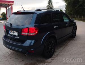 Blue Fiat Freemont 2013 in Talsi, with an engine capacity of 2.00 L and mileage of 213 thousand km for 3500 €, photo 4 on AUTOMOTO.COM.LV