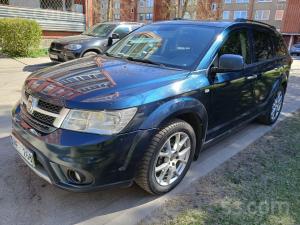 Zils Fiat Freemont 2013 Rīga, ar dzinēja tilpumu 2.00 L un nobraukumu 298 tūkst. km par 3700 €, foto  vietnē AUTOMOTO.COM.LV
