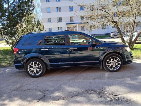 Zils Fiat Freemont 2013 Rīga, ar dzinēja tilpumu 2.00 L un nobraukumu 298 tūkst. km par 3700 €, foto 3 vietnē AUTOMOTO.COM.LV