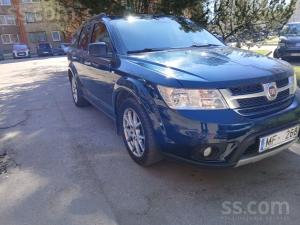 Zils Fiat Freemont 2013 Rīga, ar dzinēja tilpumu 2.00 L un nobraukumu 298 tūkst. km par 3700 €, foto 13 vietnē AUTOMOTO.COM.LV