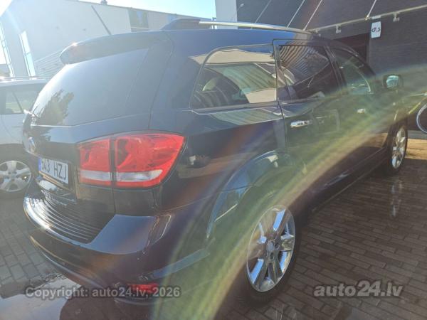Zils Fiat Freemont 2013 Tartu, ar dzinēja tilpumu 2.00 L un nobraukumu 206 tūkst. km par 6950 €, foto 4 vietnē AUTOMOTO.COM.LV