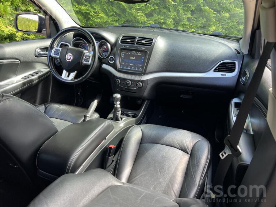Brūns Fiat Freemont 2013 Rīga, ar dzinēja tilpumu 2.00 L un nobraukumu 0 tūkst. km par 5900 €, foto 8 vietnē AUTOMOTO.COM.LV