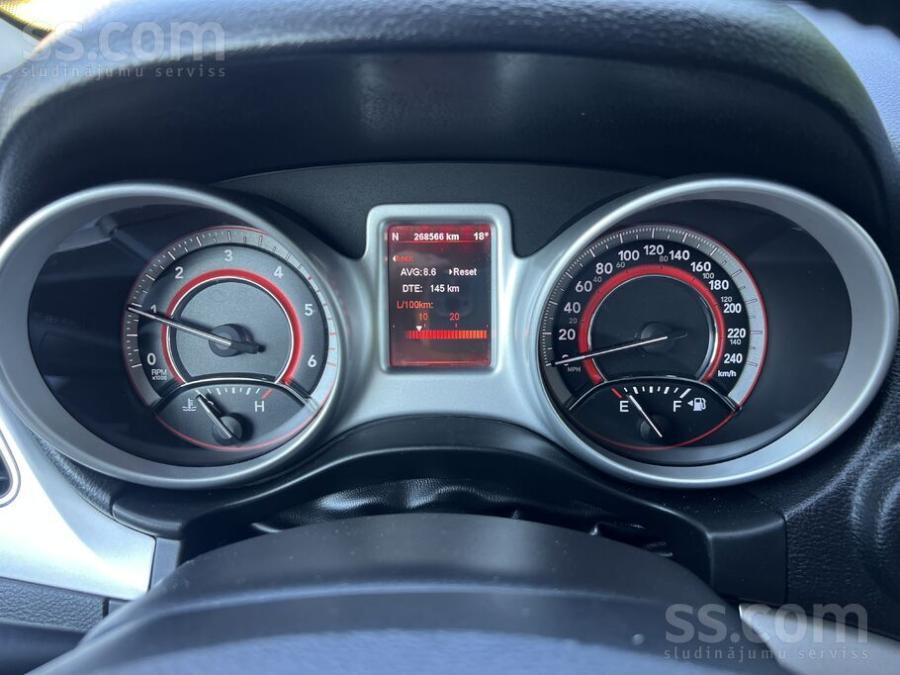 Brūns Fiat Freemont 2013 Rīga, ar dzinēja tilpumu 2.00 L un nobraukumu 0 tūkst. km par 5900 €, foto 26 vietnē AUTOMOTO.COM.LV