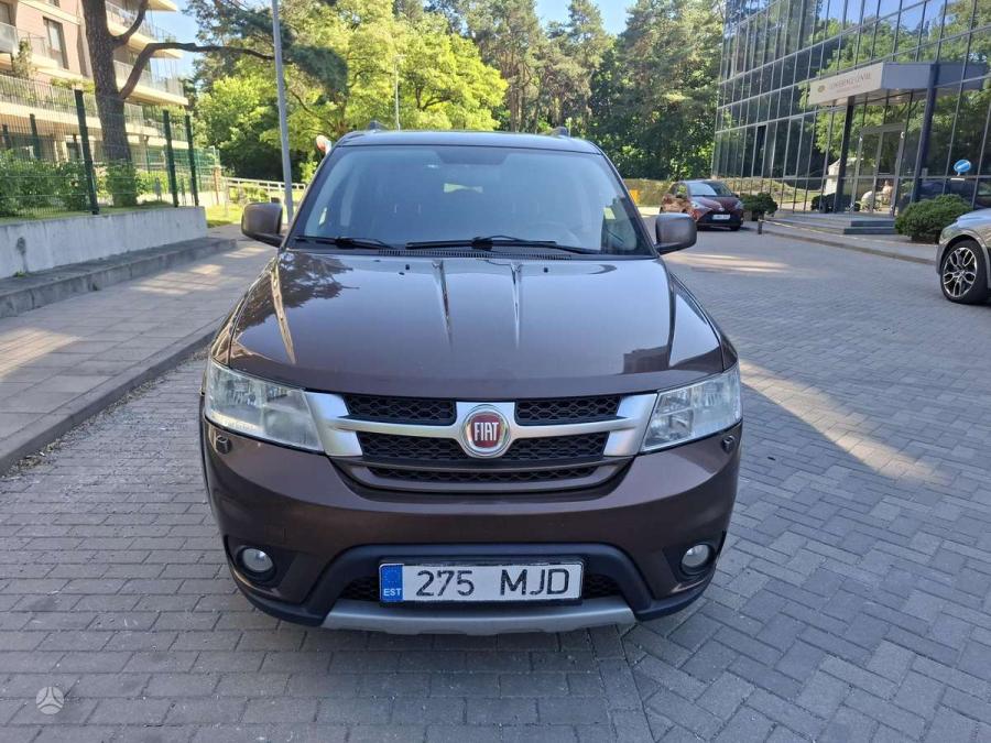 Brūns Fiat Freemont 2013 Viļņa, ar dzinēja tilpumu 1.96 L un nobraukumu 272 tūkst. km par 4100 €, foto 3 vietnē AUTOMOTO.COM.LV