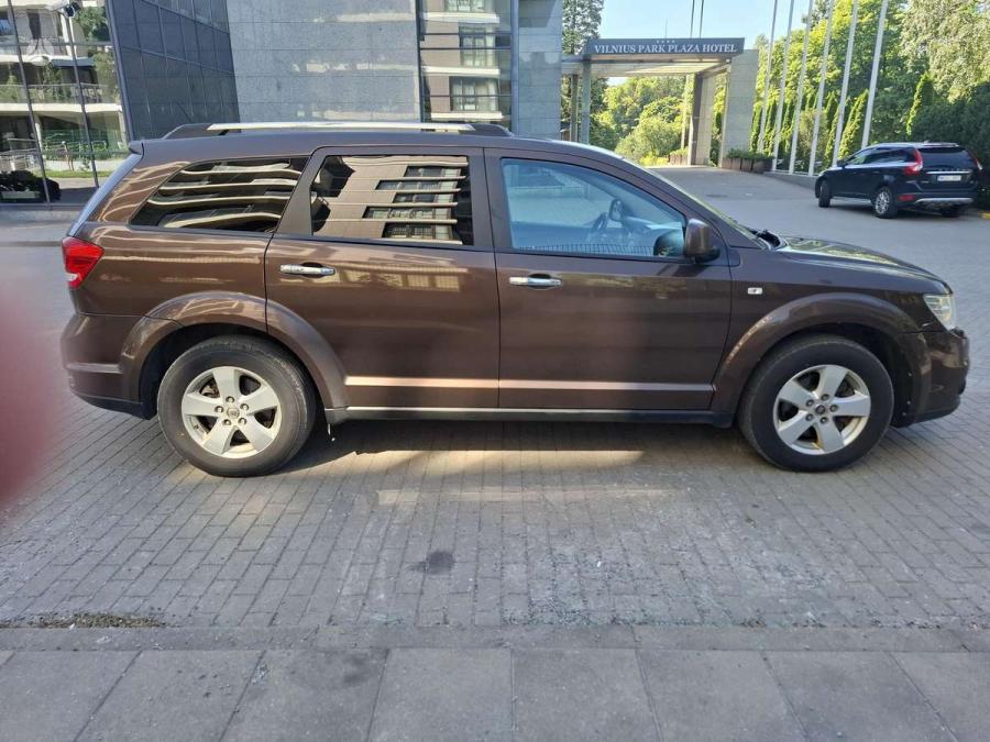 Brūns Fiat Freemont 2013 Viļņa, ar dzinēja tilpumu 1.96 L un nobraukumu 272 tūkst. km par 4100 €, foto 5 vietnē AUTOMOTO.COM.LV