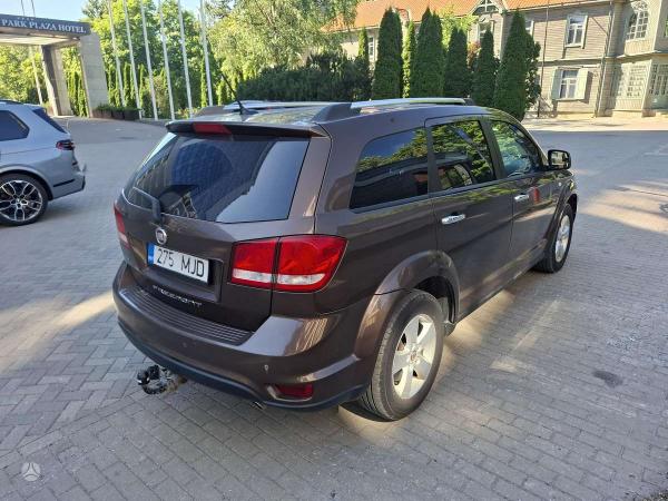 Brūns Fiat Freemont 2013 Viļņa, ar dzinēja tilpumu 1.96 L un nobraukumu 272 tūkst. km par 4100 €, foto 5 vietnē AUTOMOTO.COM.LV