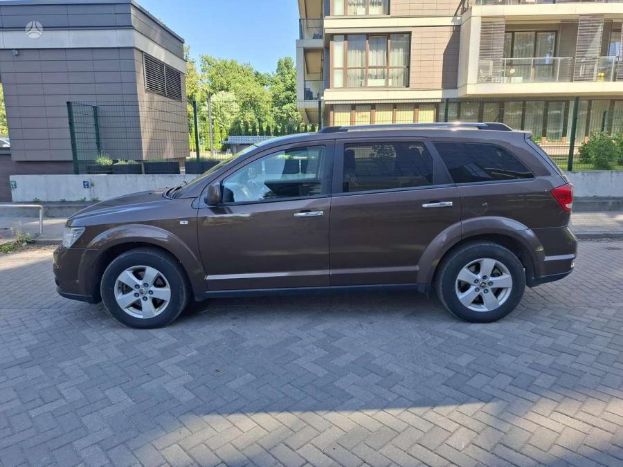 Brūns Fiat Freemont 2013 Viļņa, ar dzinēja tilpumu 1.96 L un nobraukumu 272 tūkst. km par 4100 €, foto 9 vietnē AUTOMOTO.COM.LV